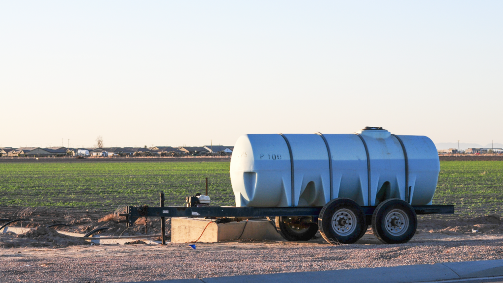 Poly Tanks | 3 Portable Truck Bed Tanks for Vehicle Fleets