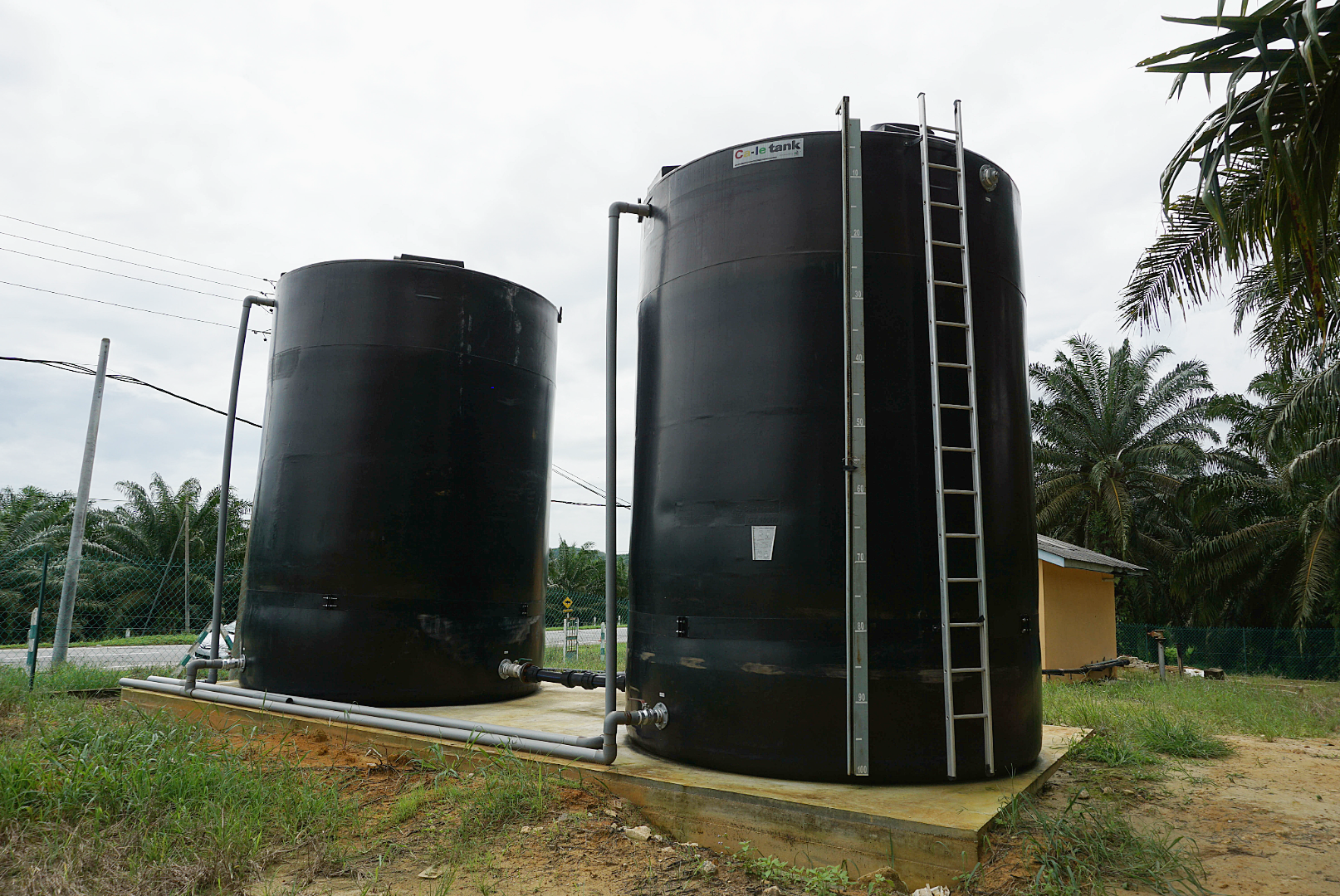 What Are Non-Contact Tank Level Sensors | Product Guide